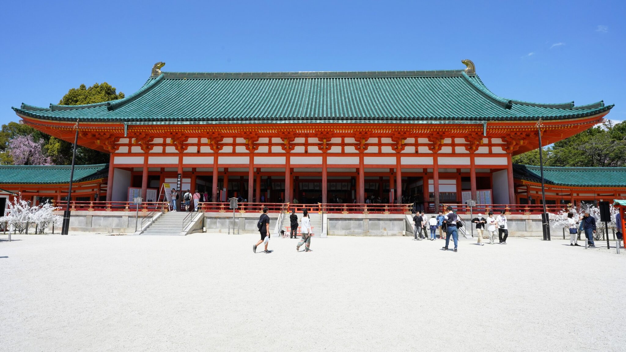 Heian Jingu Shrine | All that you should know before VisitingSeasonal ...