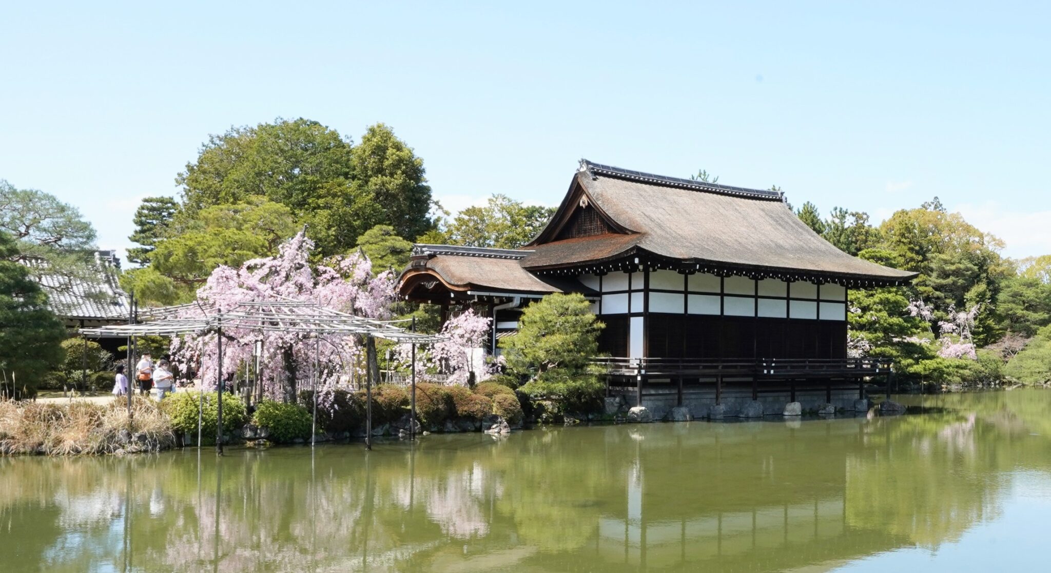 Heian Jingu Shrine | All that you should know before VisitingSeasonal ...